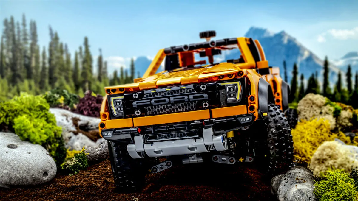 LEGO Technic 42126 Ford F-150 Raptor Review and Gallery